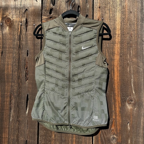 Nike | Jackets & Coats | Nike Army Green Olive Activewear Running ...